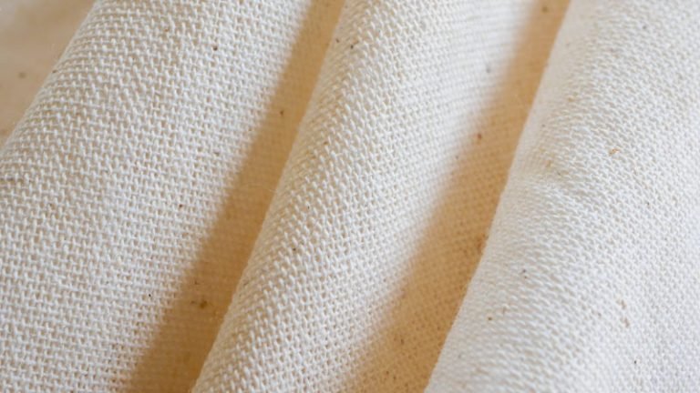 13 Types of Art Canvas: Choose the Perfect Canvas for Your Artwork ...